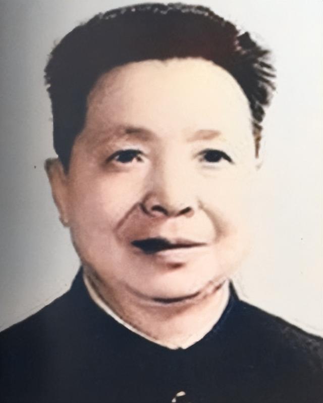 After the Gang of Four was arrested, Hua Guofeng received a letter from ...