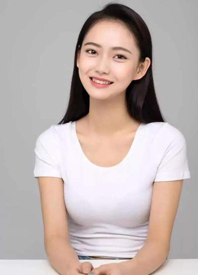 Celebrity Pretty Woman: Chen Yuxi! - iNEWS
