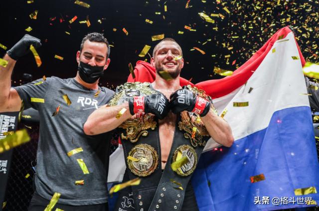 Riedel and Roman Reigns successfully defended their titles, Jiduo Yibu ...