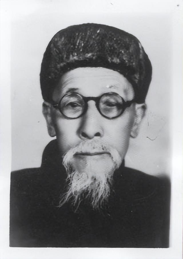 Imam Ma Liangjun before and after the peaceful liberation of Xinjiang ...