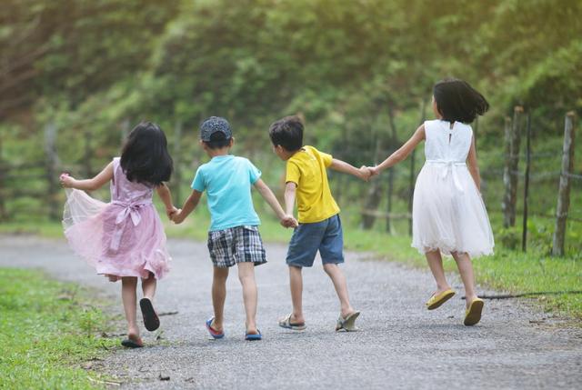 Follow these steps patiently and let your child learn to express ...