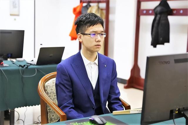 Zhao Chenyu beats the Korean world champion - iNEWS