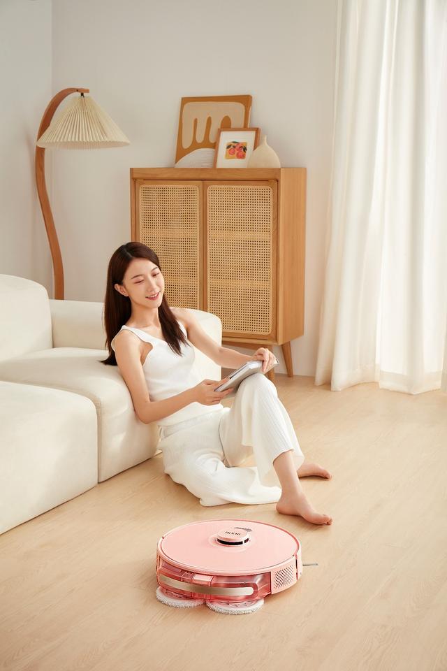 Young people selected by big data will enter the first sweeping robot ...