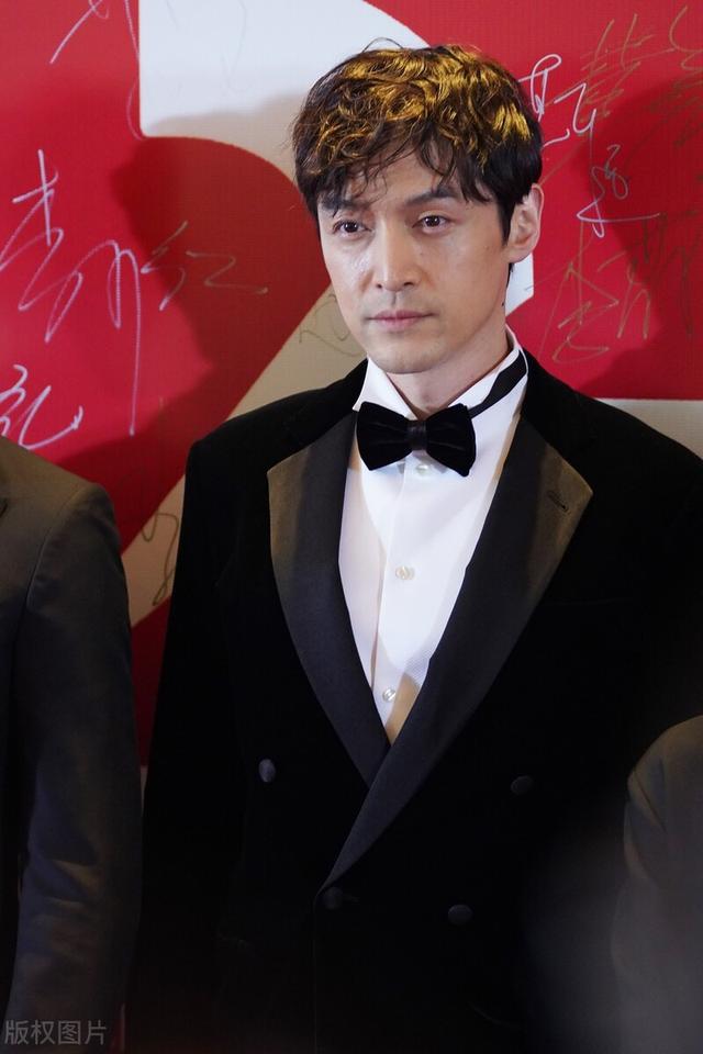 Hu Ge said he was sorry to many people. The Weibo post was subsequently ...