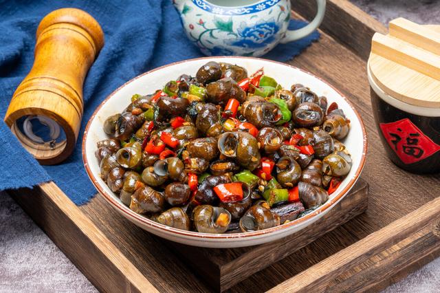 Fried stone snails, delicious and healthy! (Master the practice, eat ...
