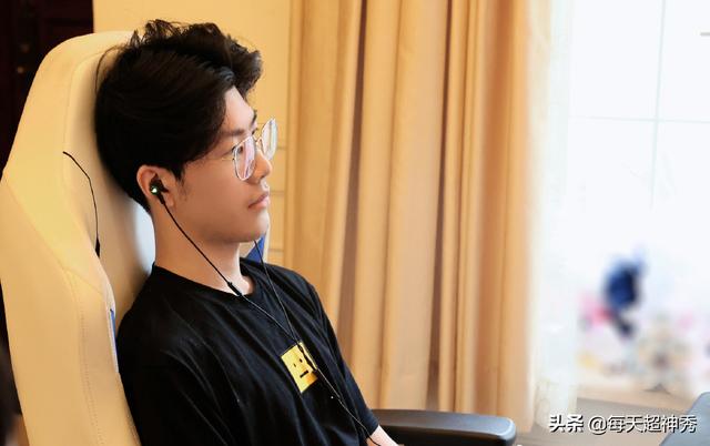 Theshy angel staged a famous scene, IG lost to WBG in the opening game, and the official blog ...