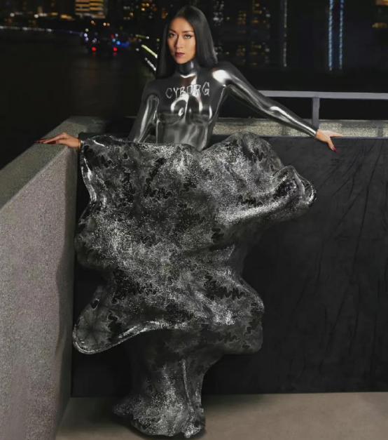 Jike Junyi wears NFT virtual clothing for the first time in the world ...