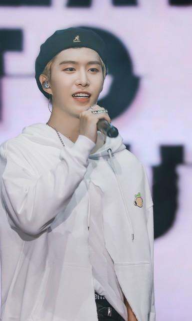 Chigua: Chen Xiao, Fan Chengcheng, Bai Lu, Tan Songyun, Cheng Yi, Zhao ...