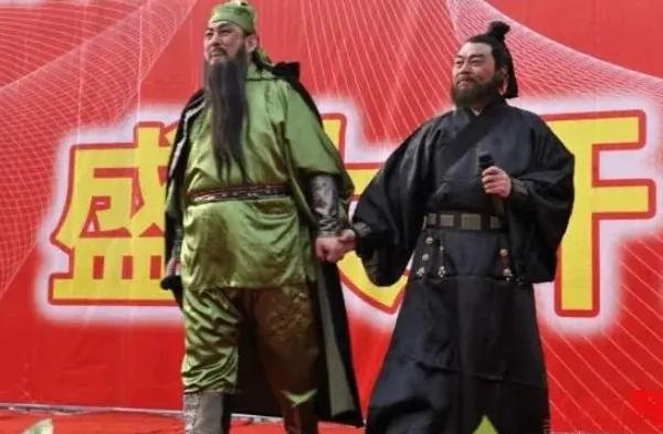 Five days after the death of "Guan Yu" Lu Shuming, "Zhang Fei" Li ...