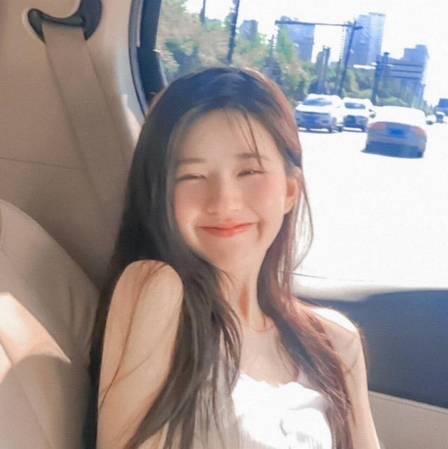 The funny girl Zhao Lusi who broke out of the siege with the silly white sweet web drama - iNEWS