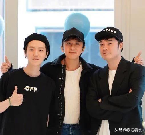 All kinds of friends watch the fun! Chen He was "injured" as soon as he ...