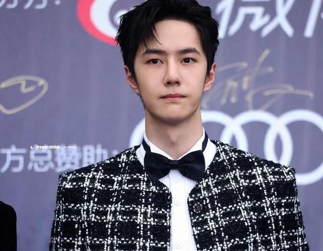 Wang Yibo's personal photo album - iNEWS