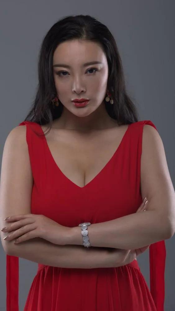 Wang Li Danni is really plump, with bumps on her body - iNEWS