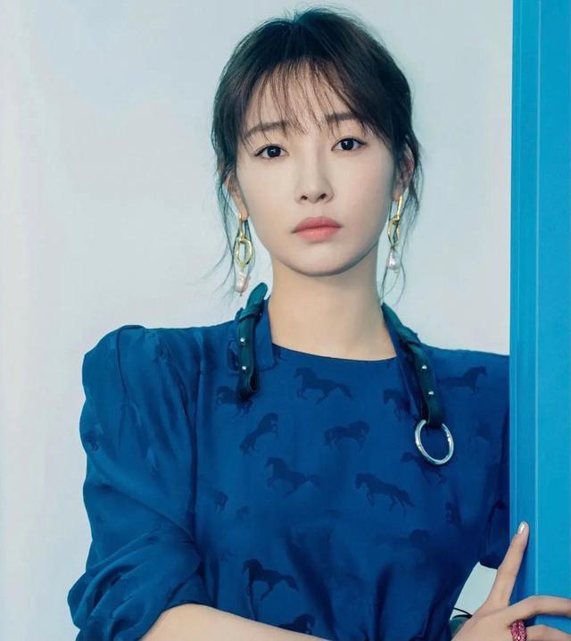 After "Door Lock", Bai Baihe came with "Our Marriage", and Tong Dawei ...