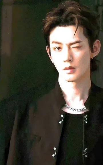 Yu Zheng once again attacked Deng Wei: a war of words started in the ...