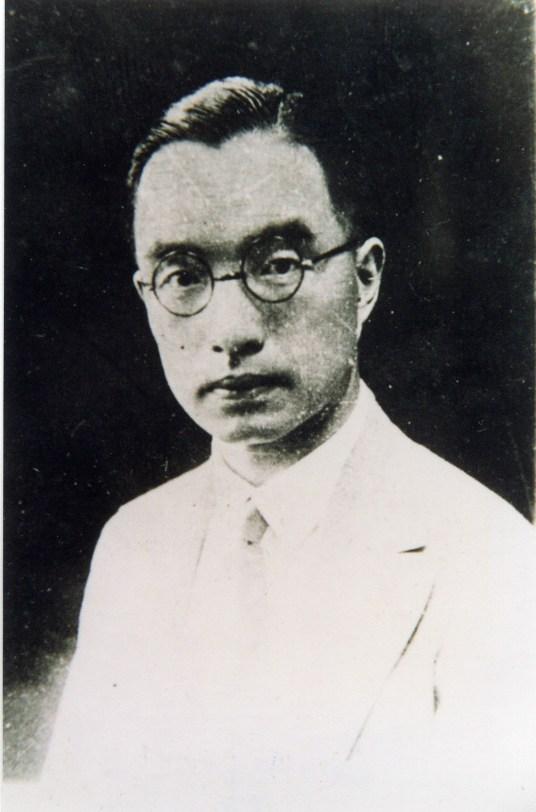On August 12 in history, the professor Zhu who wrote "The Back" passed ...