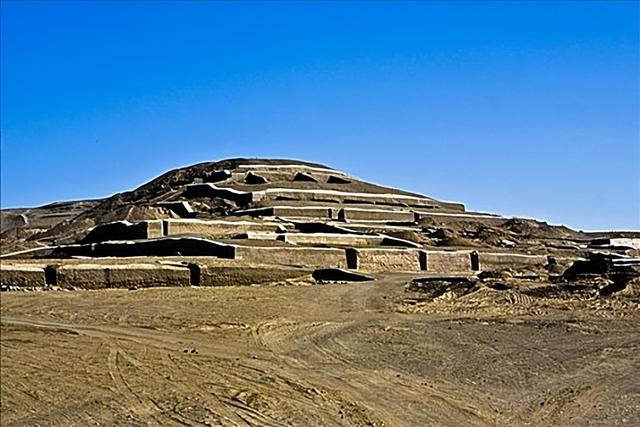 What role did the social structure of the Nazca civilization play in ...