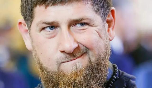 The flag of the Chechen army was captured by the Ukrainian army, and ...
