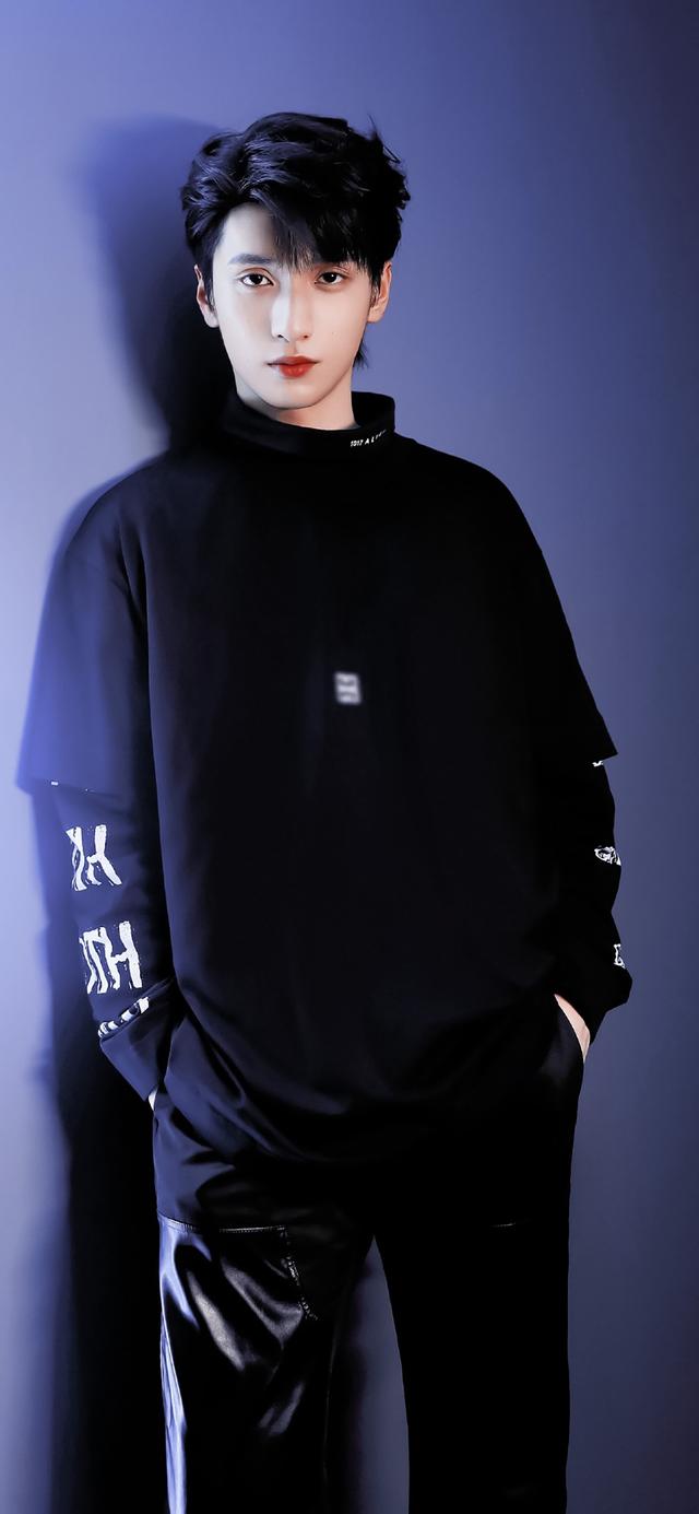 Yan Haoxiang wallpaper - iNEWS