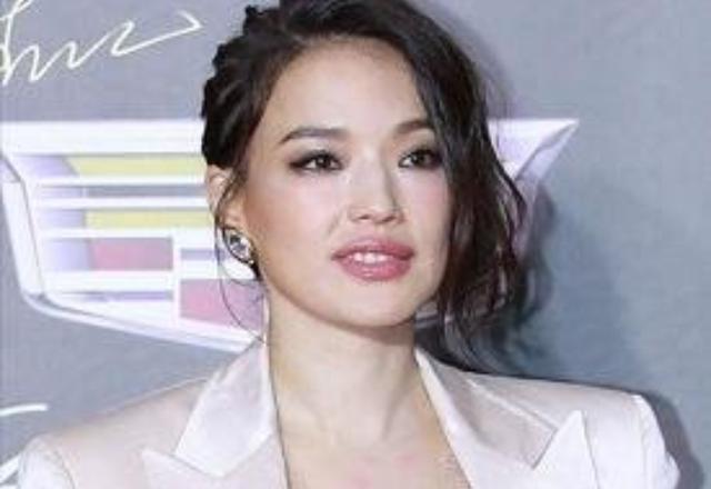 Shu Qi, who "became famous", and Zhang Xinyu, who is covered in black ...