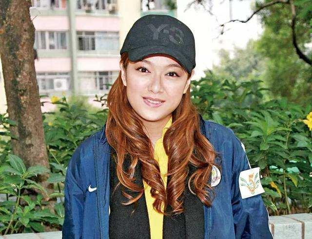 Li Shanshan, a 44-year-old Hong Kong lady, has only one relationship in ...