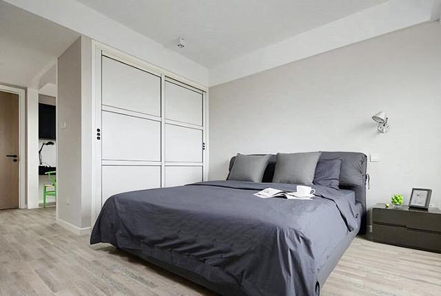 How to go about the plaster line of the wardrobe?After listening to the ...