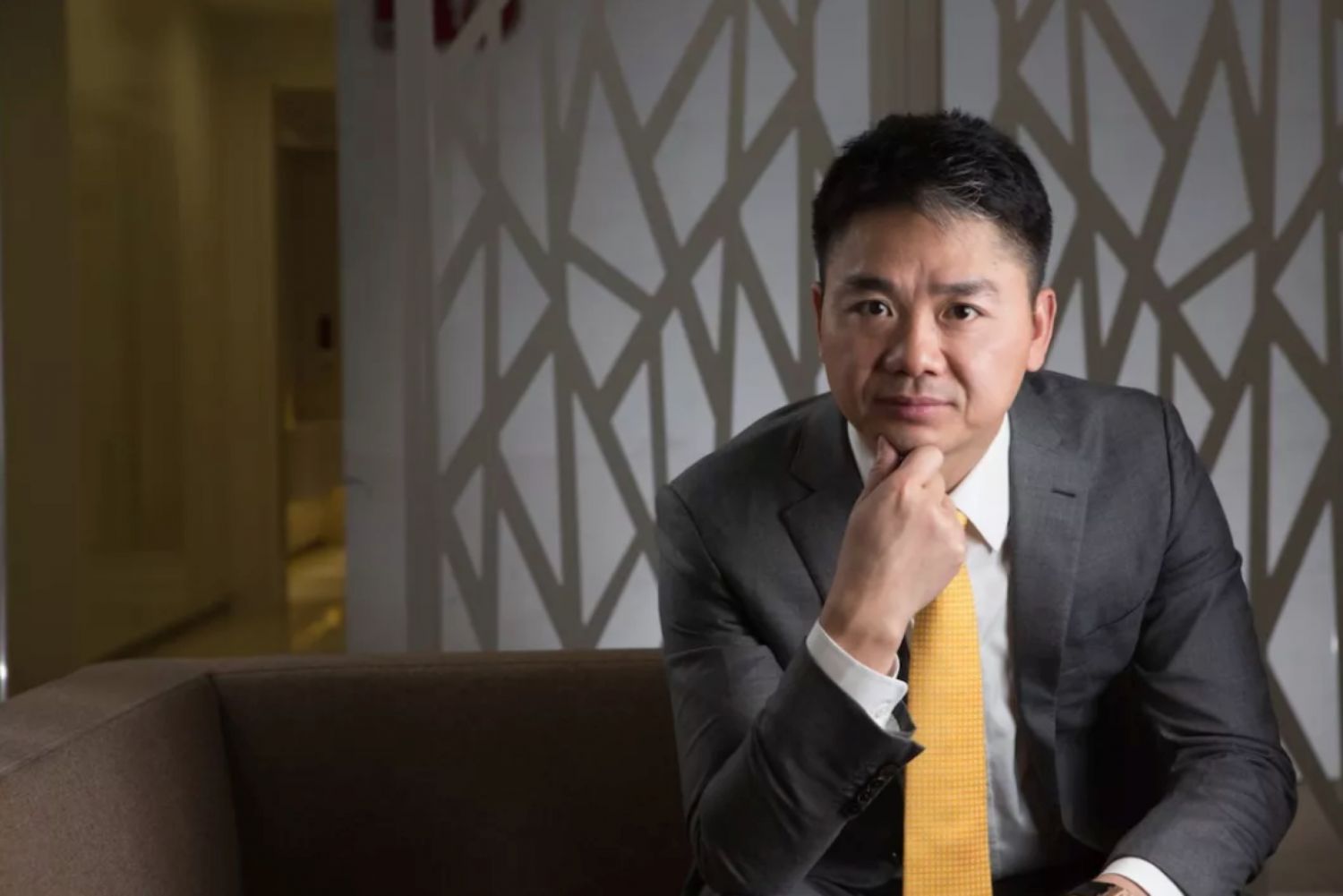 The lion speaks up!Liu Jingyao's claim against Liu Qiangdong jumped ...