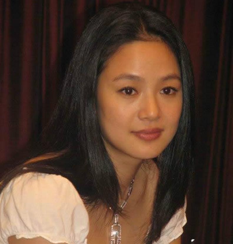 Jiang Wen's wife Zhou Yun: After marriage, there were constant ...