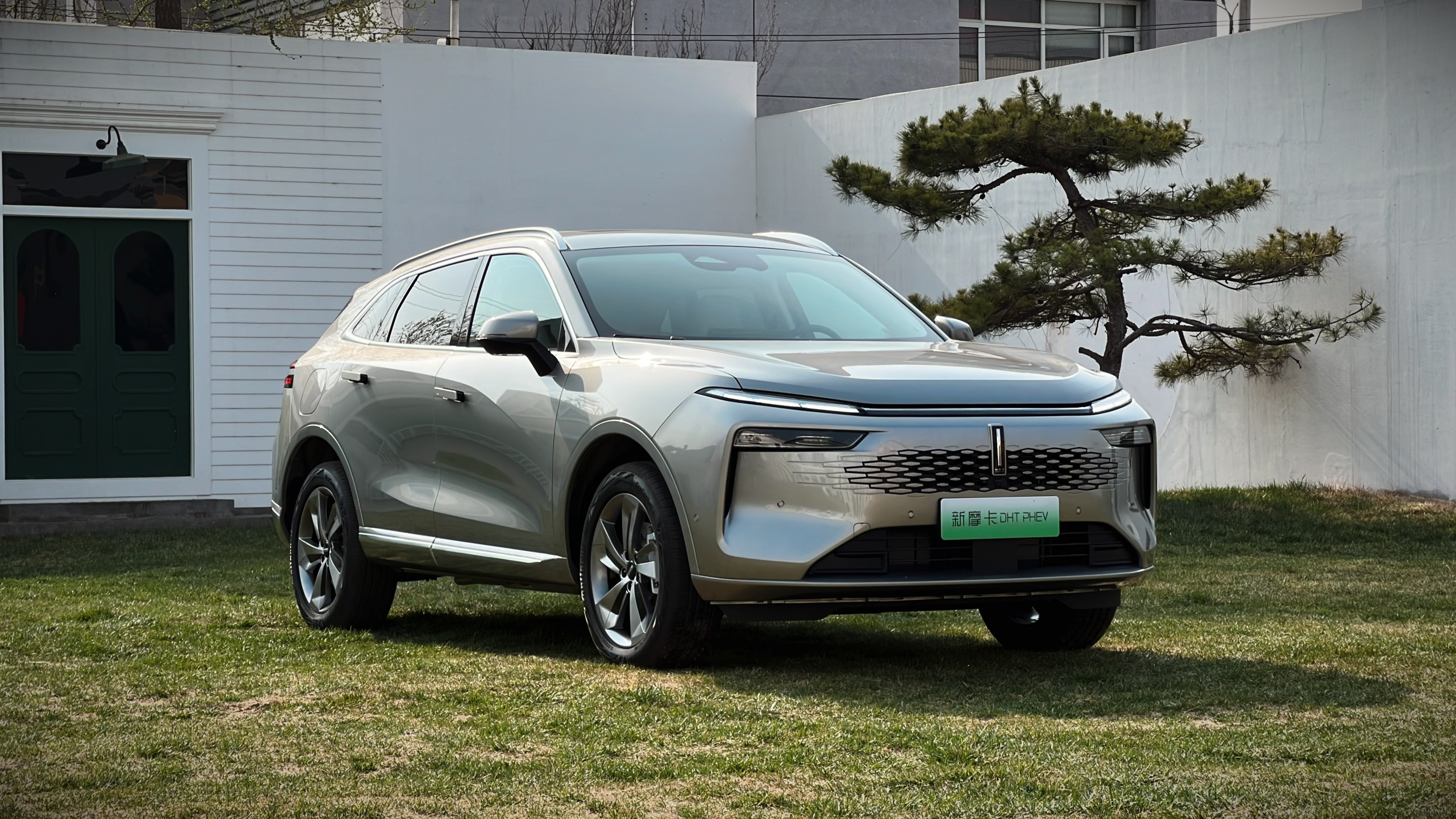 The first real shot of the Mocha DHT-PHEV: a big change in shape, equipped with lidar, competing ...