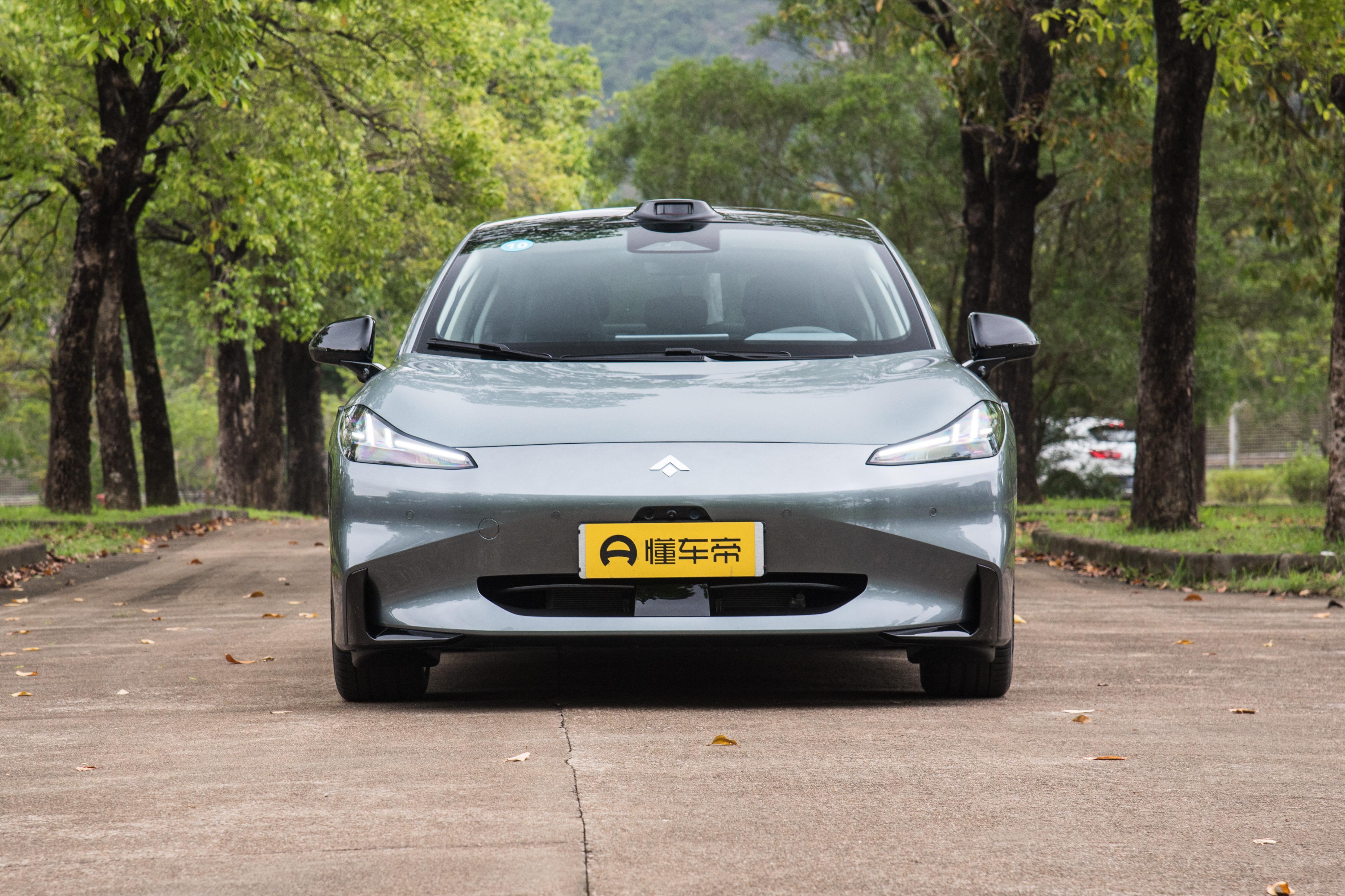 Breaking hundreds in 4 seconds, the Tesla Model 3, which has been ...