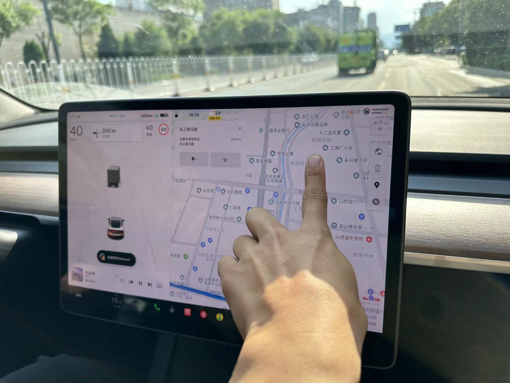 Tesla Model 3's car navigation experience, can you point to where to ...