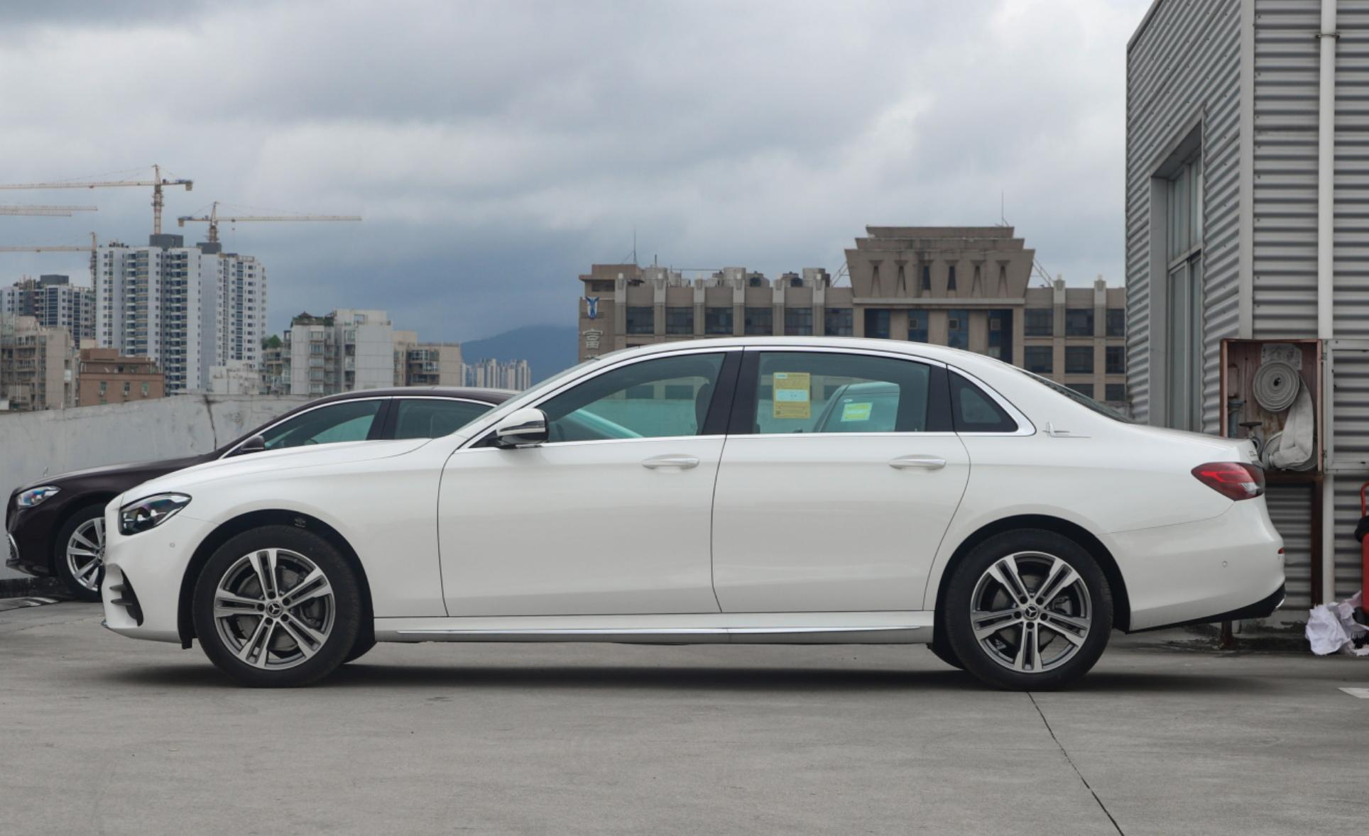 Long-wheelbase models, new Mercedes-Benz E-Class launched - iNEWS