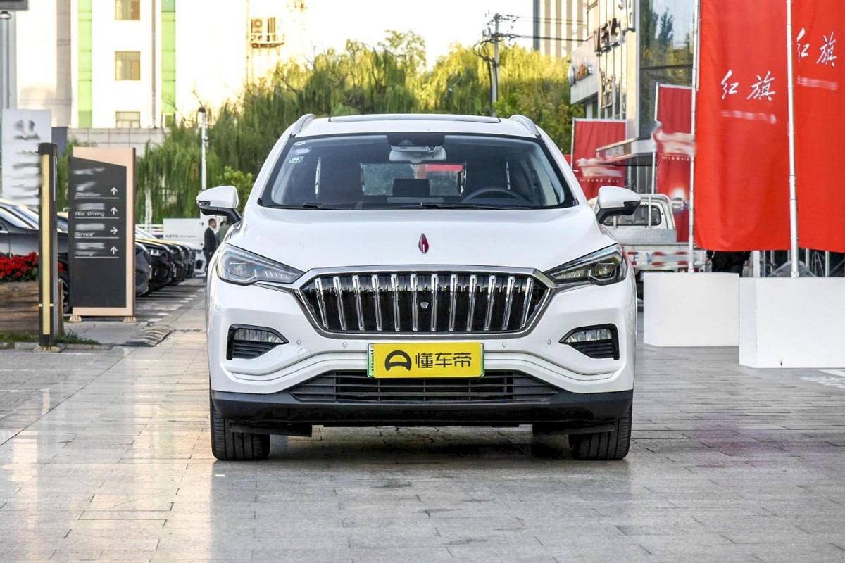 The blazing Hongqi E-HS3 realizes the real "tank U-turn" - iNEWS