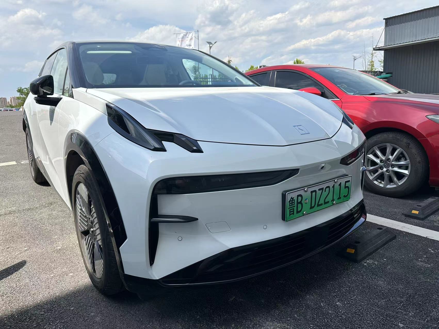 ZEEKR X's AR-HUD aircraft cabin head-up display system experience ...