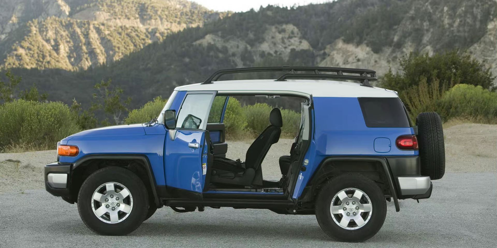 This is the last chance!4.0L V6, the door is on the opposite side, it ...