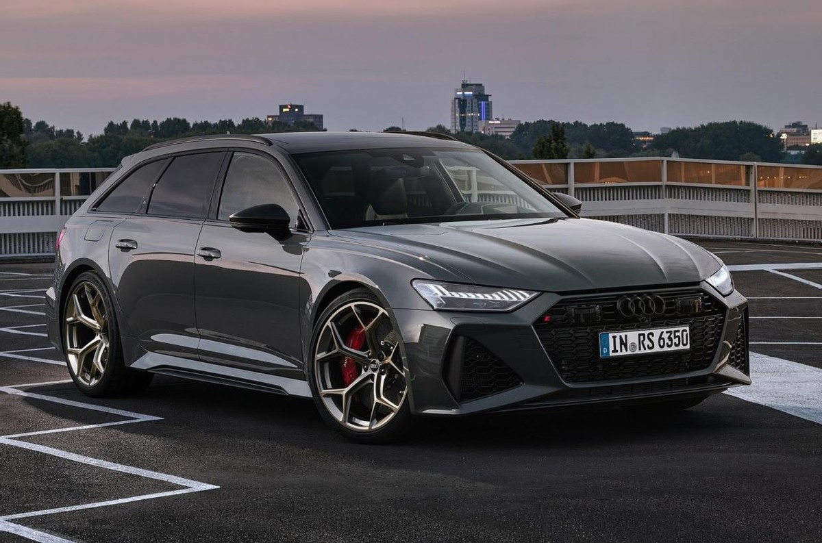 2023 Audi RS6 Touring performance version, big 850Nm V8, station wagon ...