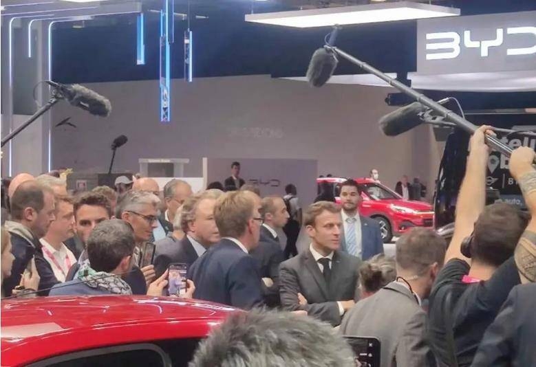 Witnessing history, independent brands gathered at the Paris Auto Show ...