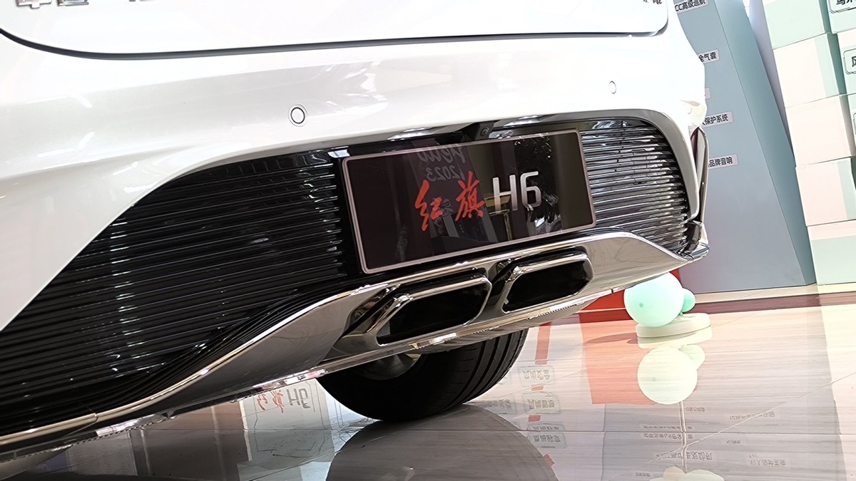 Real shot of H6, is Hongqi trying to play with its personality and show off its personality? - iNEWS