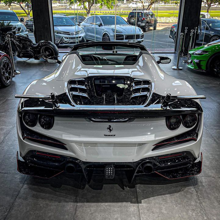 Ferrari F8 Spider MANSORY Forged Carbon Custom Edition - iNEWS