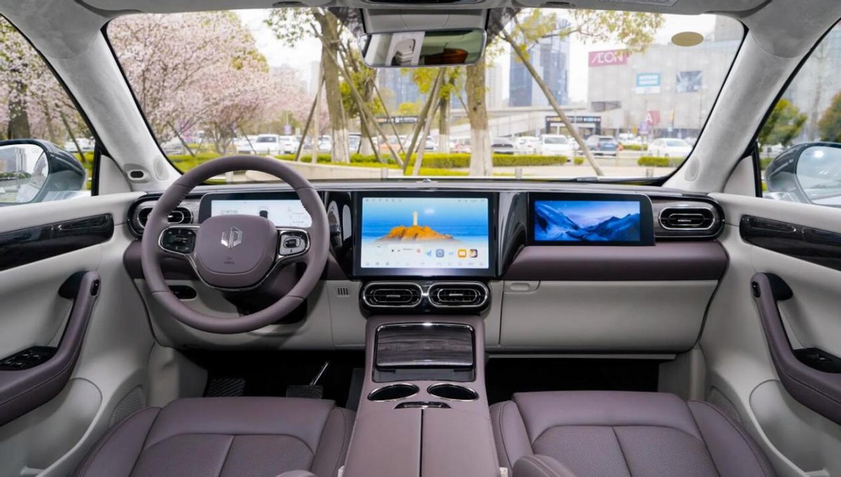 The price of 15w is 30w, who doesn't love such a new energy SUV? - iNEWS