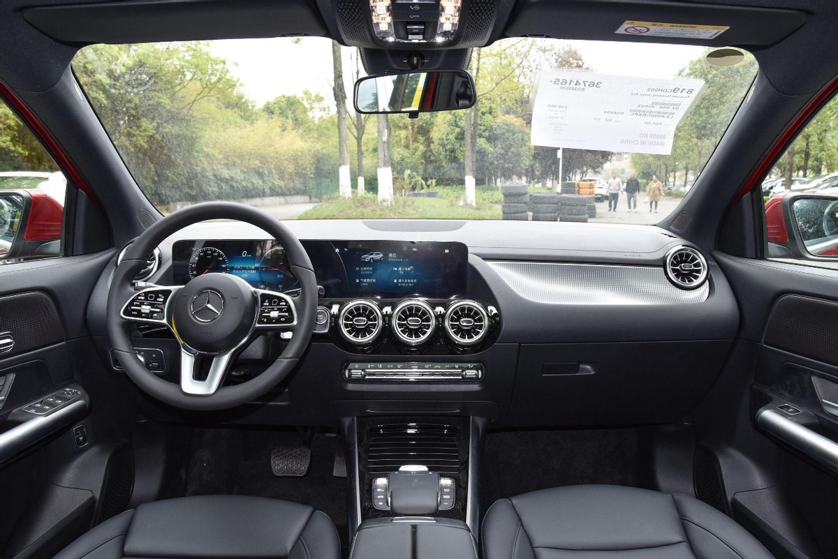 Mercedes-Benz EQA 260, new option for electric small SUV - iMedia