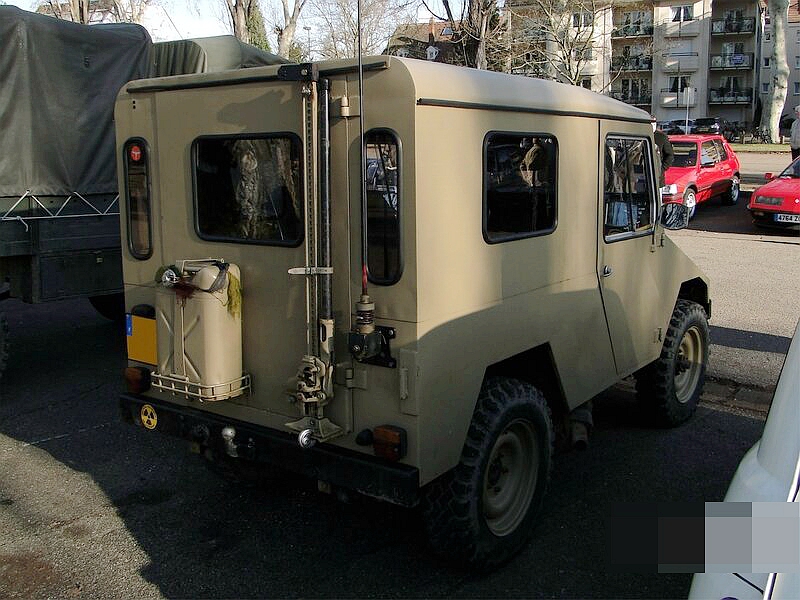 Using the same structure as Jeep, the French version of Willys Jeep ...
