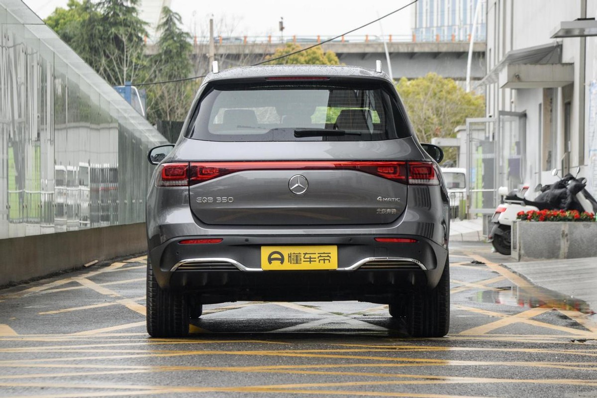 Upgraded configuration, new generation, Mercedes-Benz EQB, the "darling ...