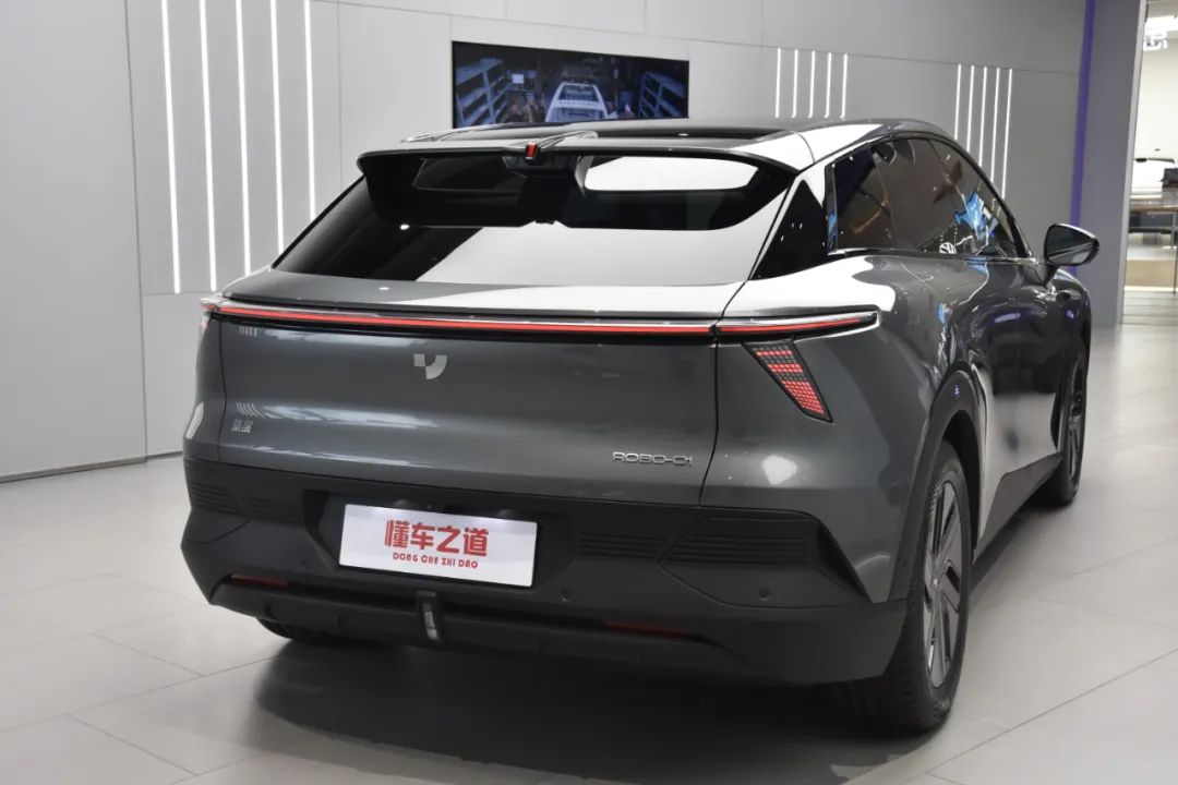 Real shot: Jidu ROBO-01, learn about the car robot - iMedia