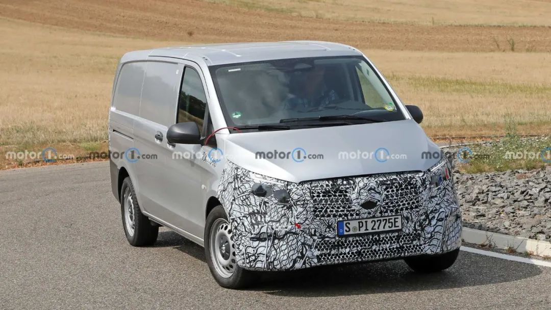 German vans, spy photos of new Mercedes-Benz Vito overseas, small changes in appearance - iNEWS