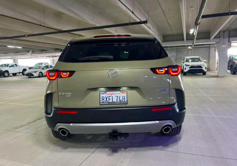 Overseas real shot of the new Mazda CX-50, wide body, optional 2.5 ...