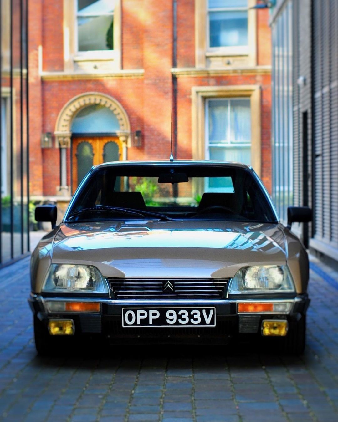 The Last Citroen "Shark" - CX GTI 1979 - iNEWS