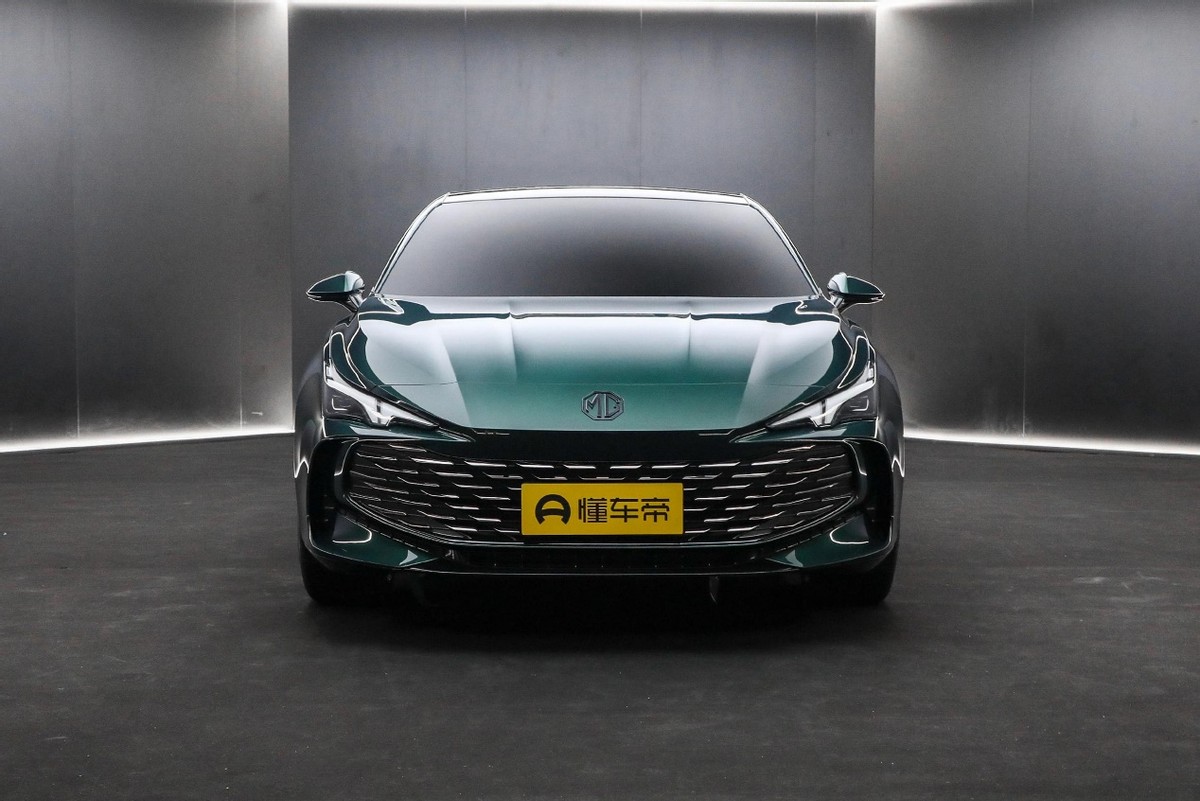 Young people's coupe, MG7 is equipped with 2.0T+9AT, wheelbase 2778mm ...