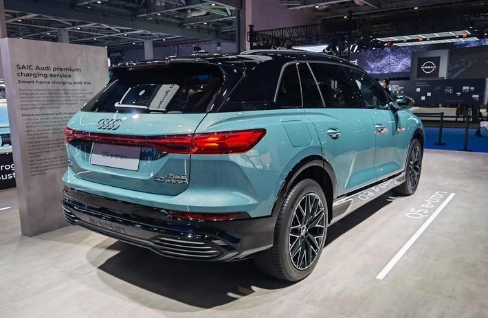 German pure electric luxury masterpiece, pure electric range 560 ...