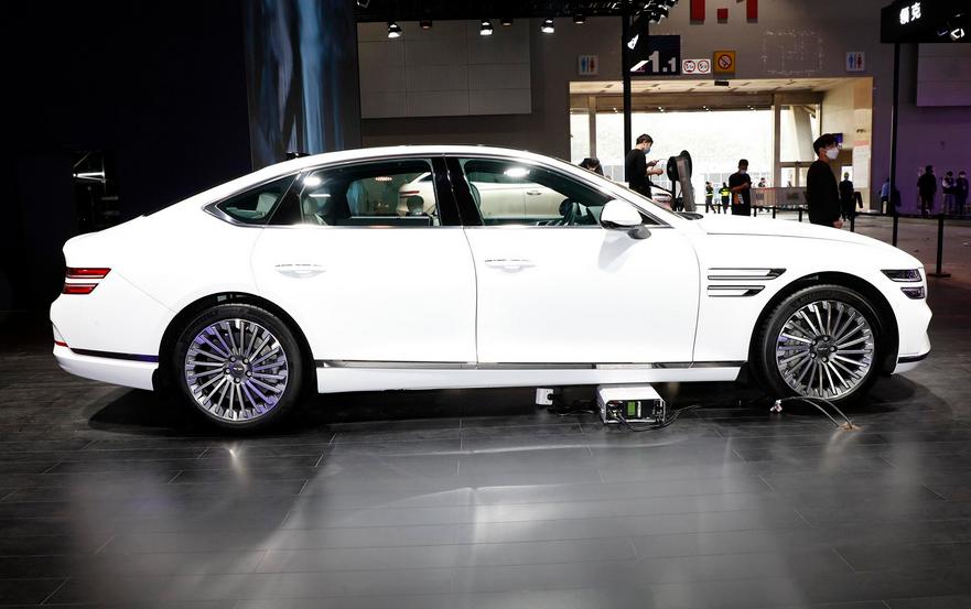 被其視作「小賓利」？捷尼賽思純電G80續航提供625公里 - 資訊咖